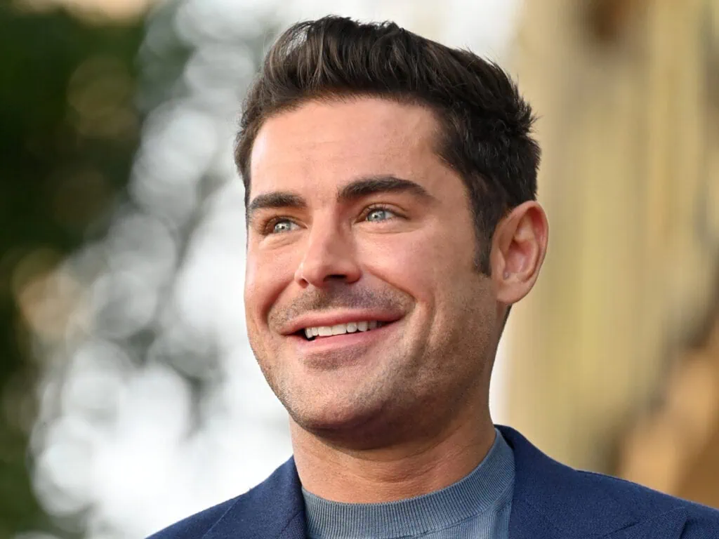 Zac Efron: Die Wahrheit über sein Gesicht & Unfall | Starzip