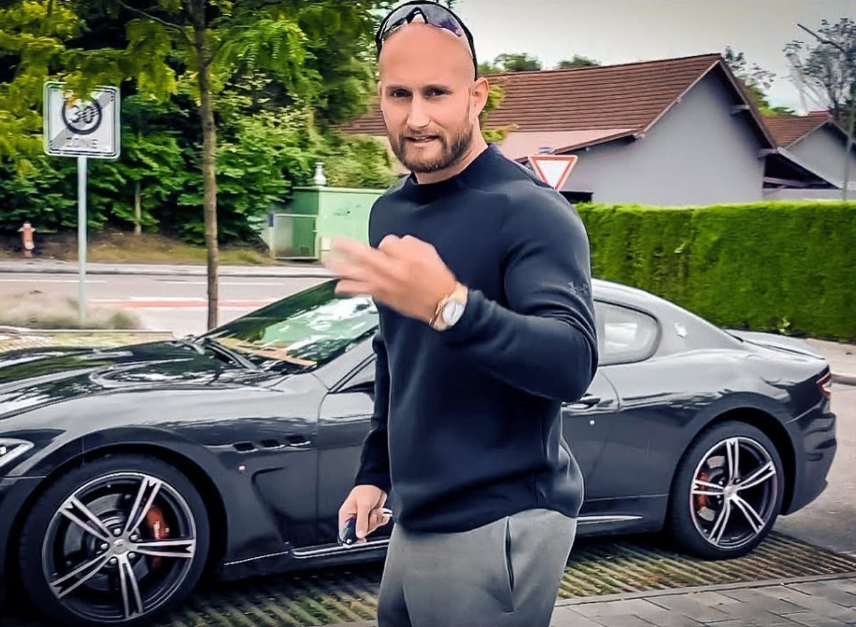 Tödlicher Unfall mit Auto von deutschem YouTube-Star! | Starzip